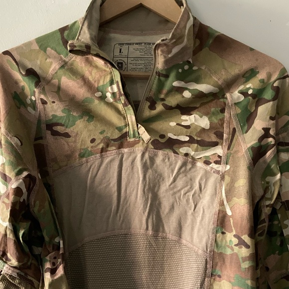 U.S. Army | Shirts | Us Army Range Top Unisex | Poshmark